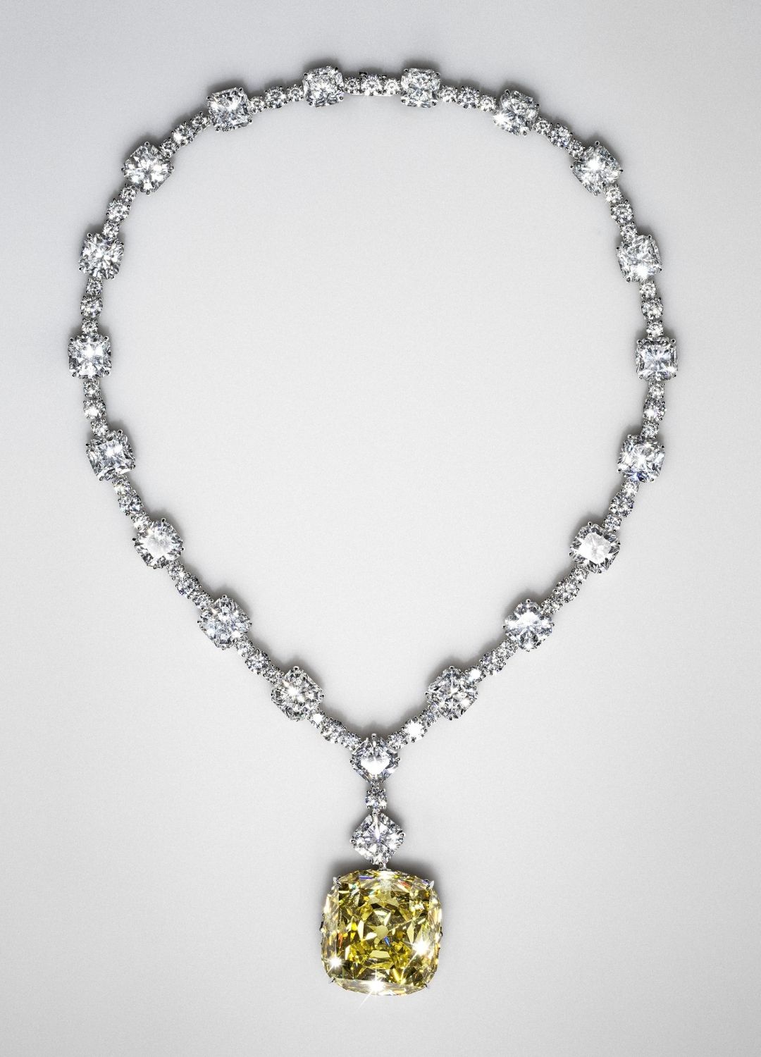 “Vision & Virtuosity” de Tiffany & Co: Una exposición que reúne objetos ...